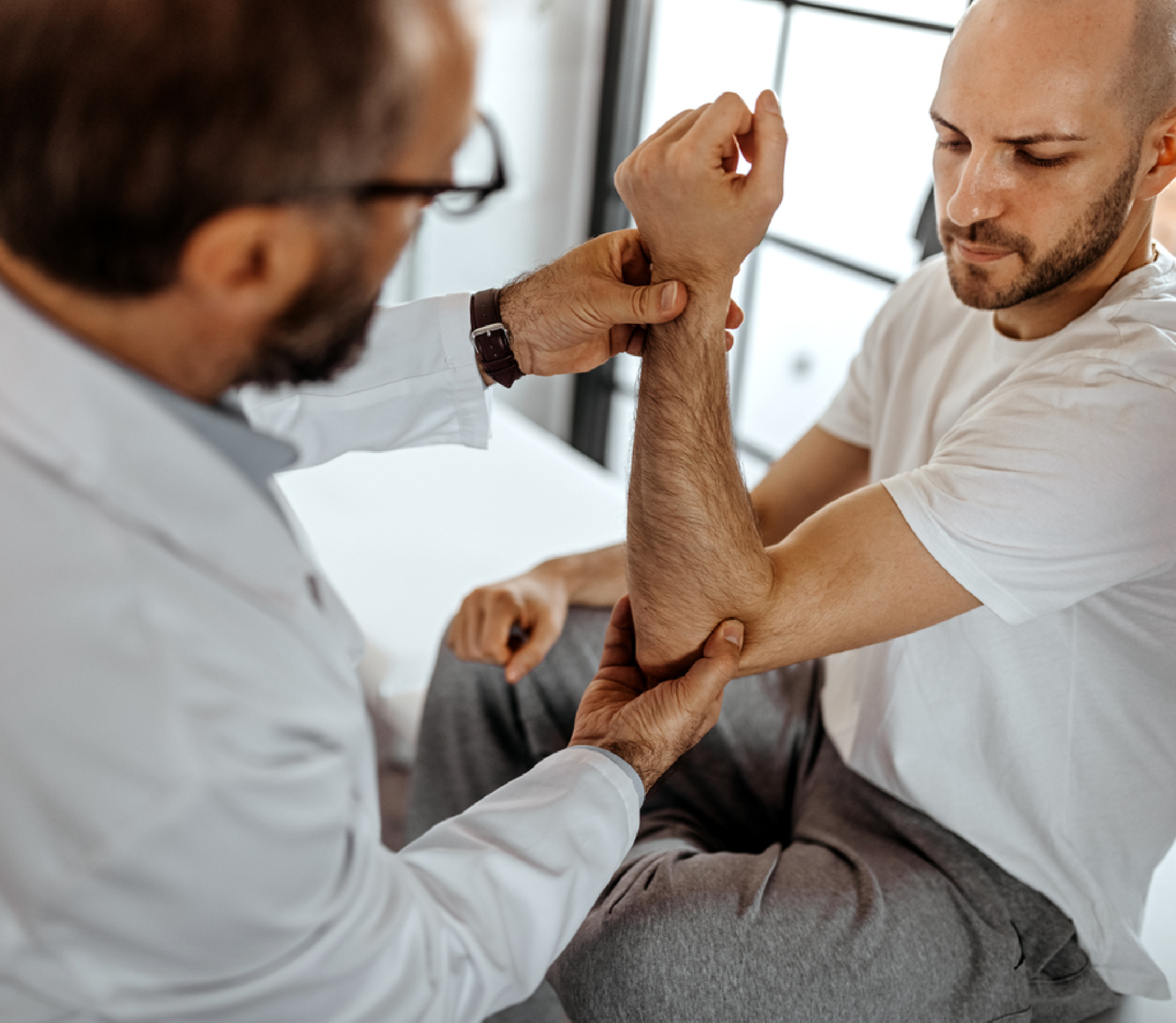 How to Manage Chronic Pain Caused by Arthritis